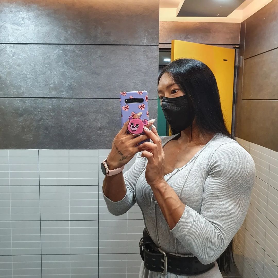 Park Hanwul (hanwool_ifbbpro)
