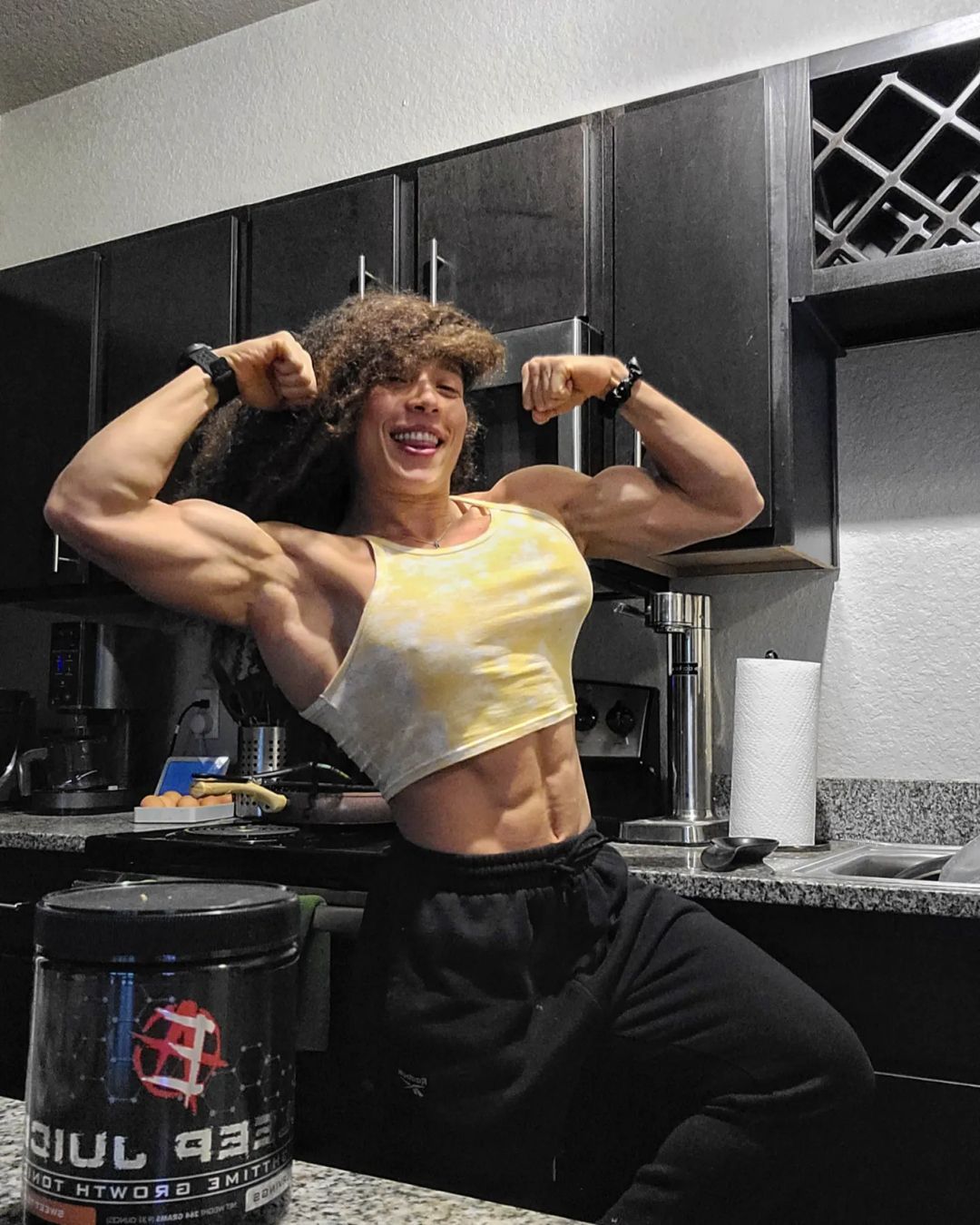 Carolyne Marquez (carolynefit_)