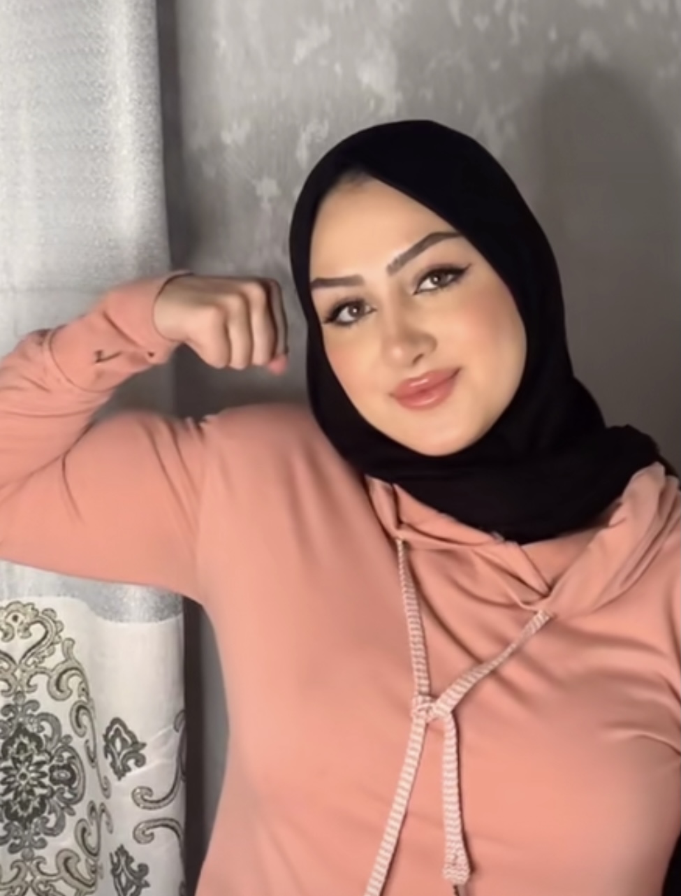 Halima (modestlystrong)