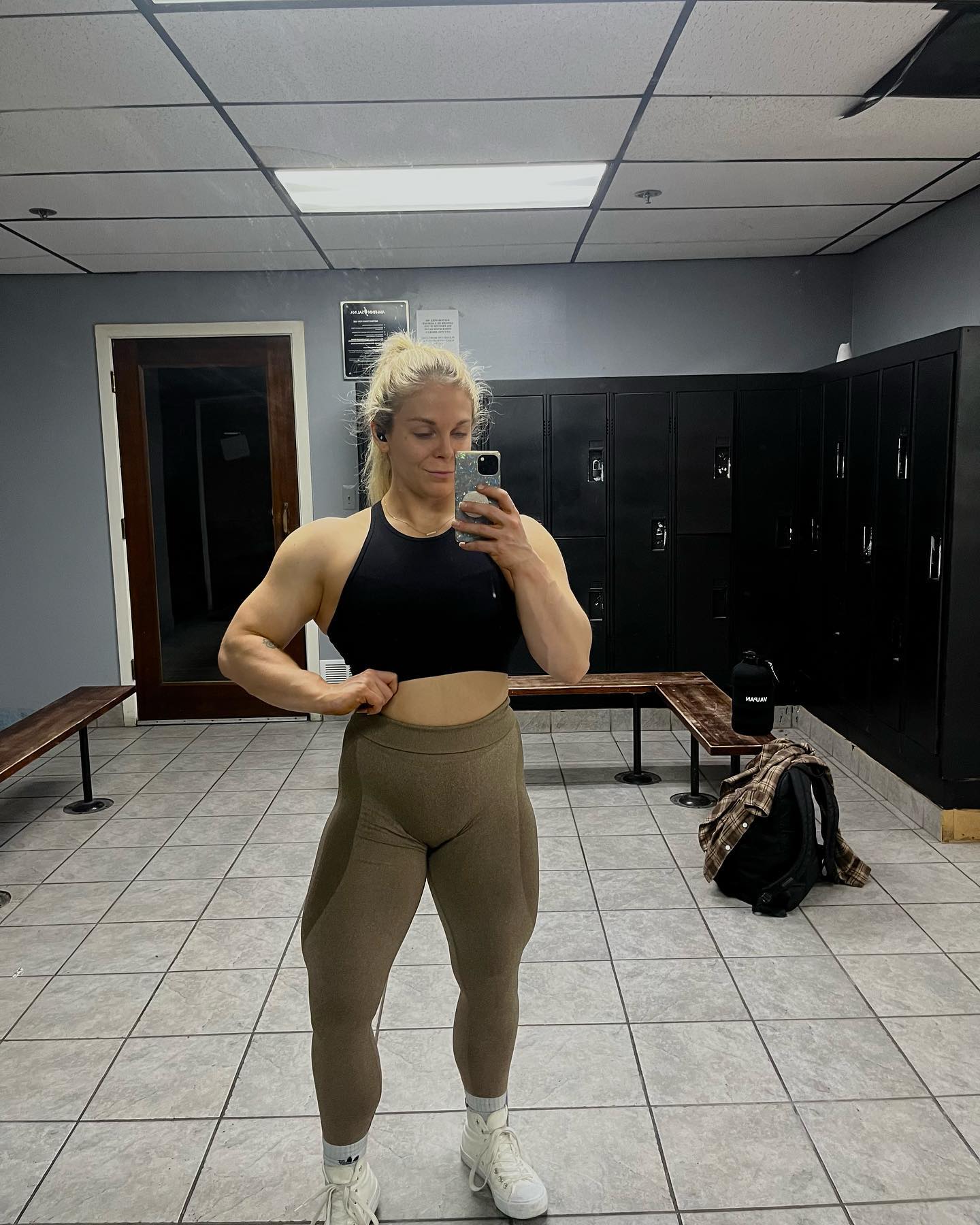 Danielle Edwards (daniellleedwards)