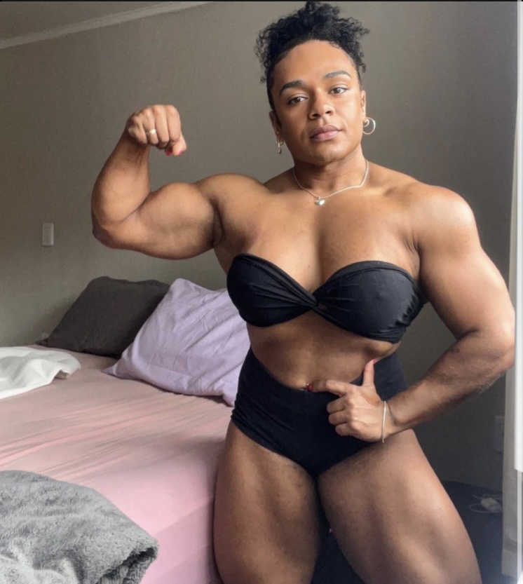 Grace Kelly : r/AfroMuscles