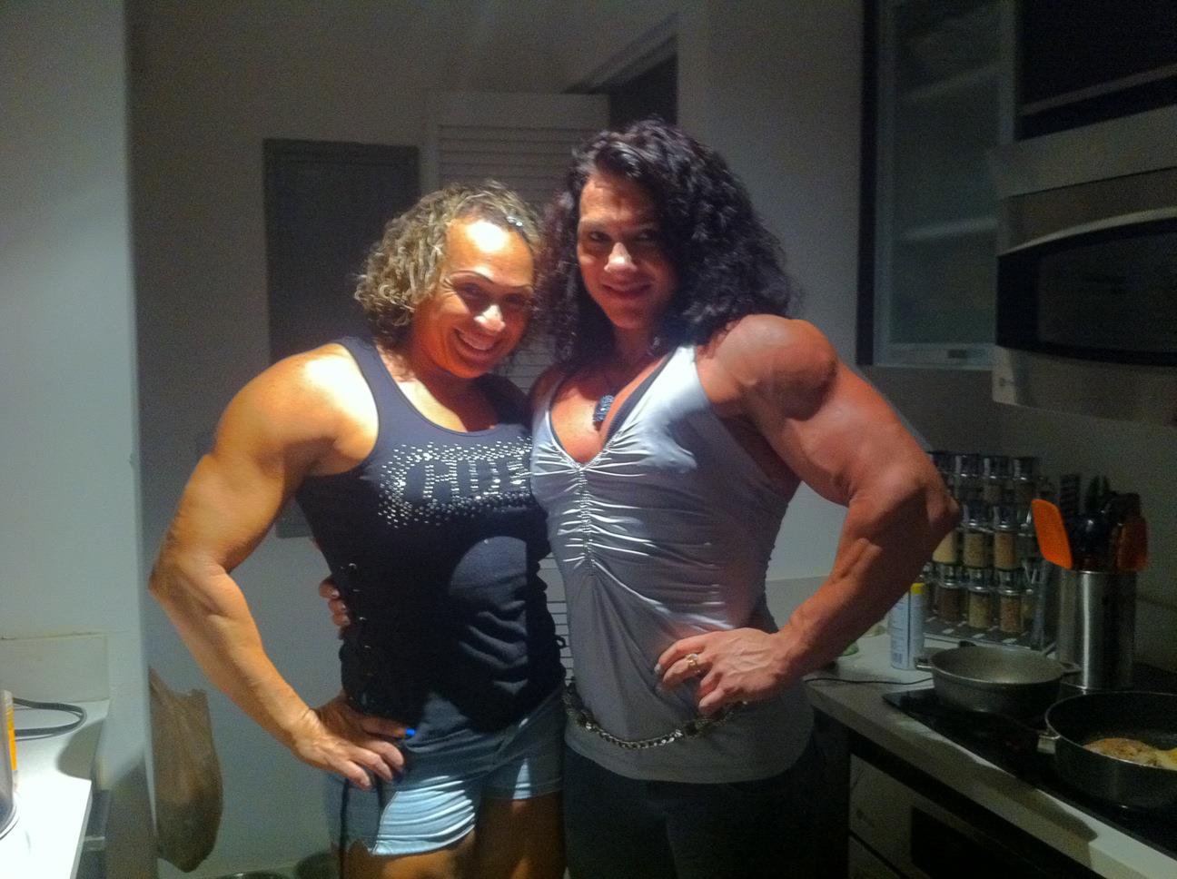 Betty Viana, Alina Popa