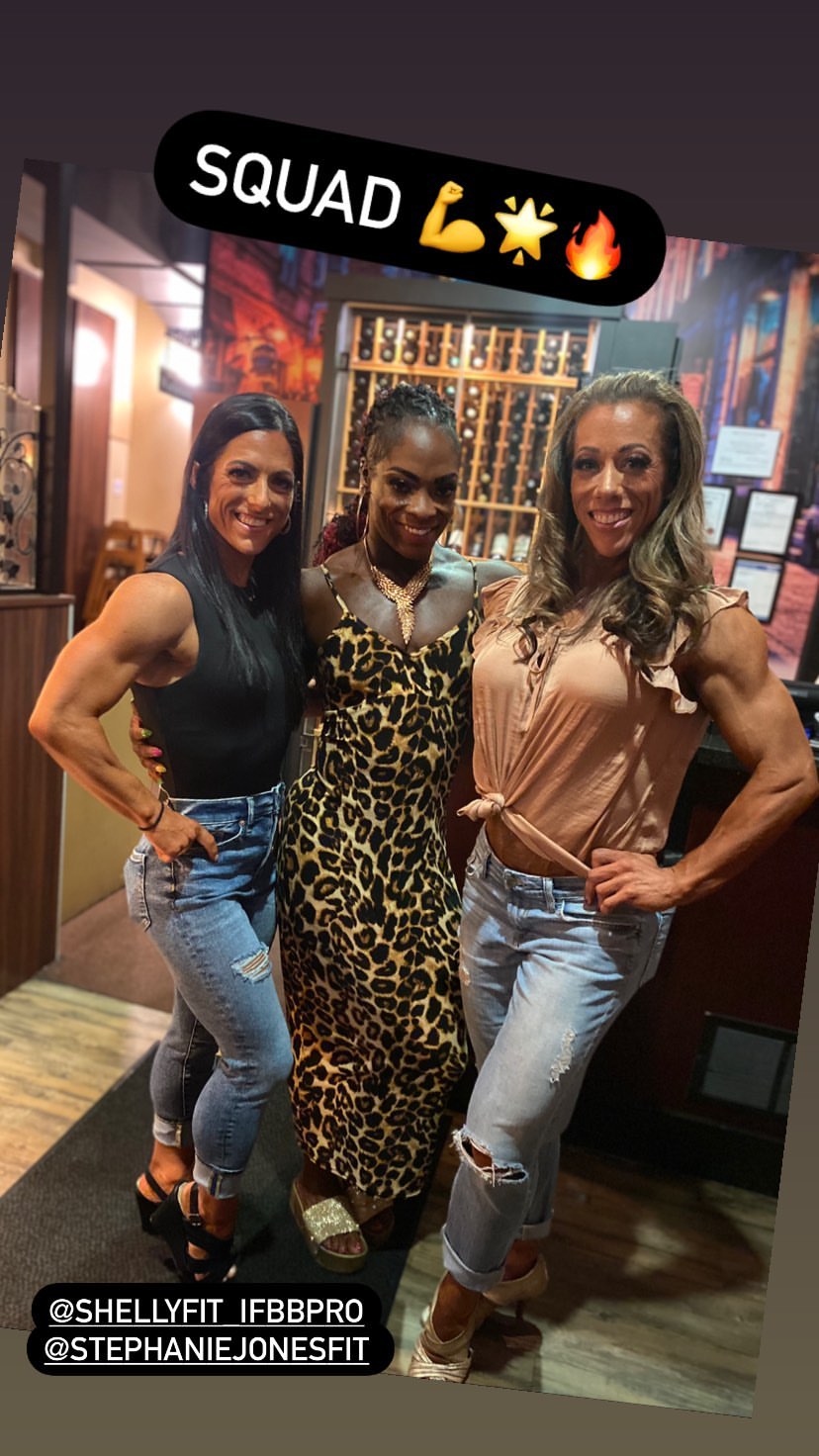 Sara Kovach, Michelle Fredua-Mensah (shellyfit_ifbbpro), Stephanie Jones