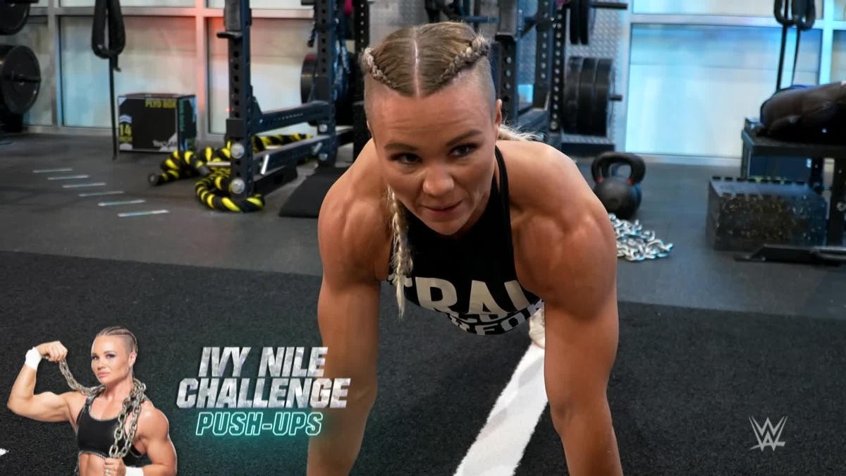 Emily Andzulis (Ivy Nile)