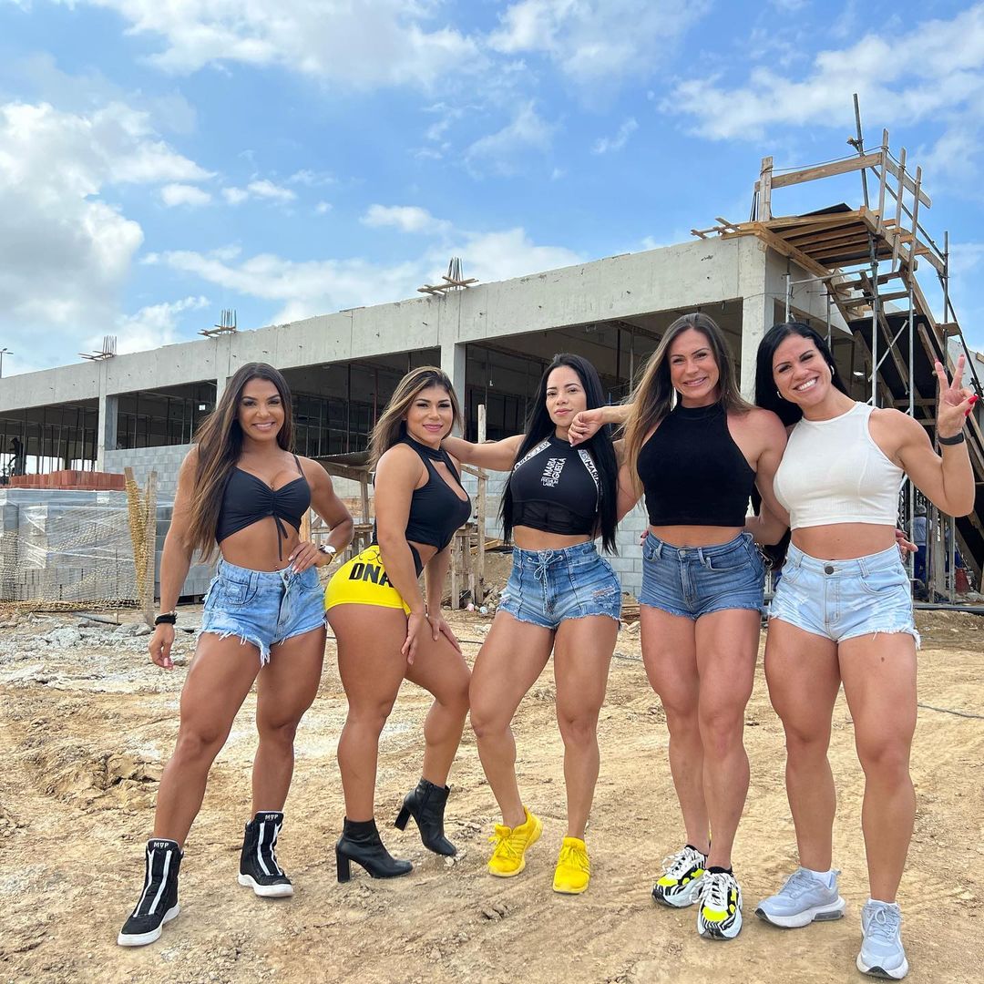 Monique Rizzeto, Valquiria Lopes, Dayene Dias, Mariana Saad, Flávia Andrade