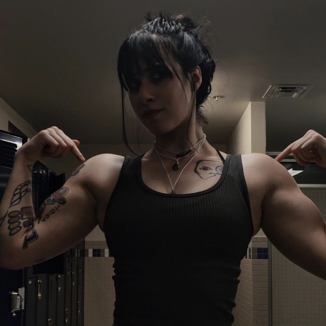 Hannah (hannah.folk)