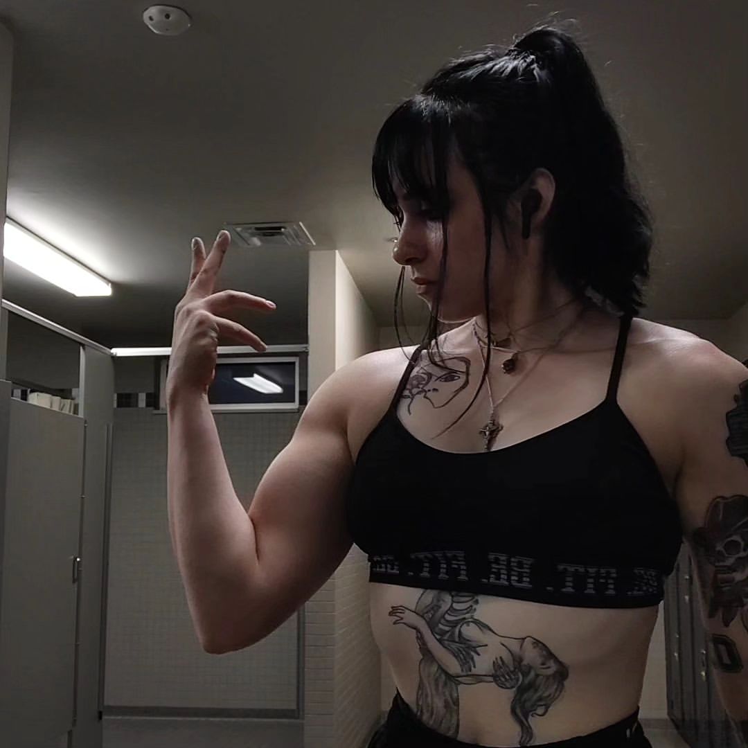 Hannah (hannah.folk)