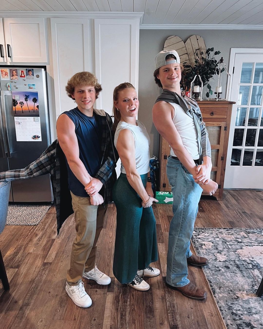 Mattie (@mattieefit)