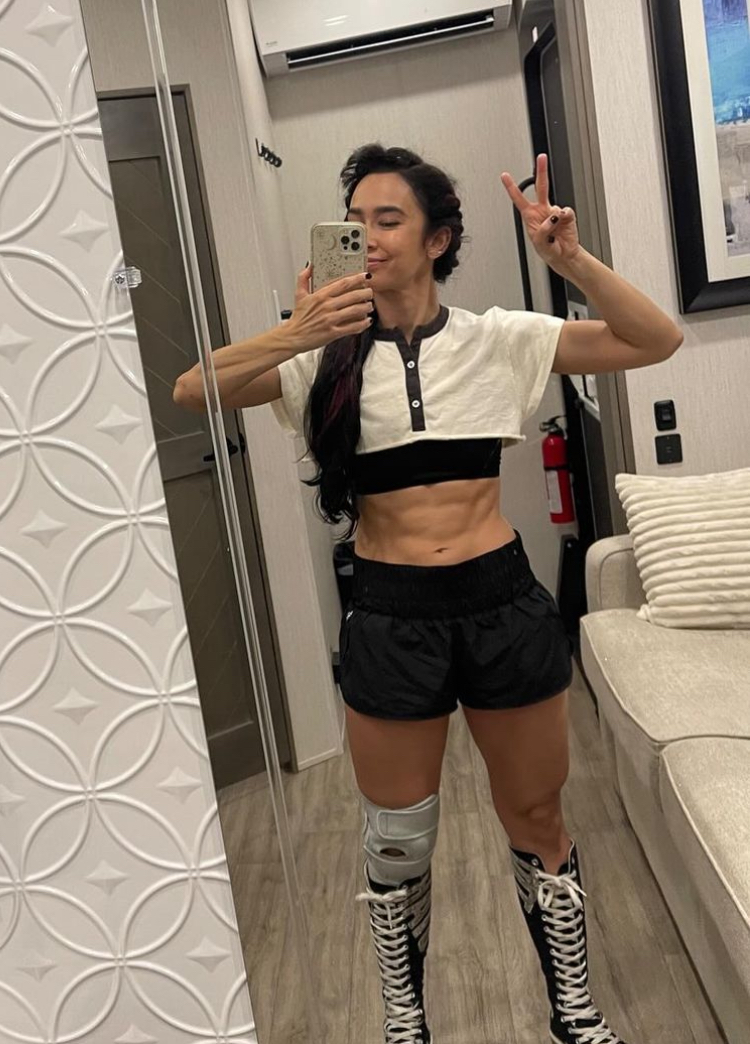 April Jeanette Mendez (AJ Lee)