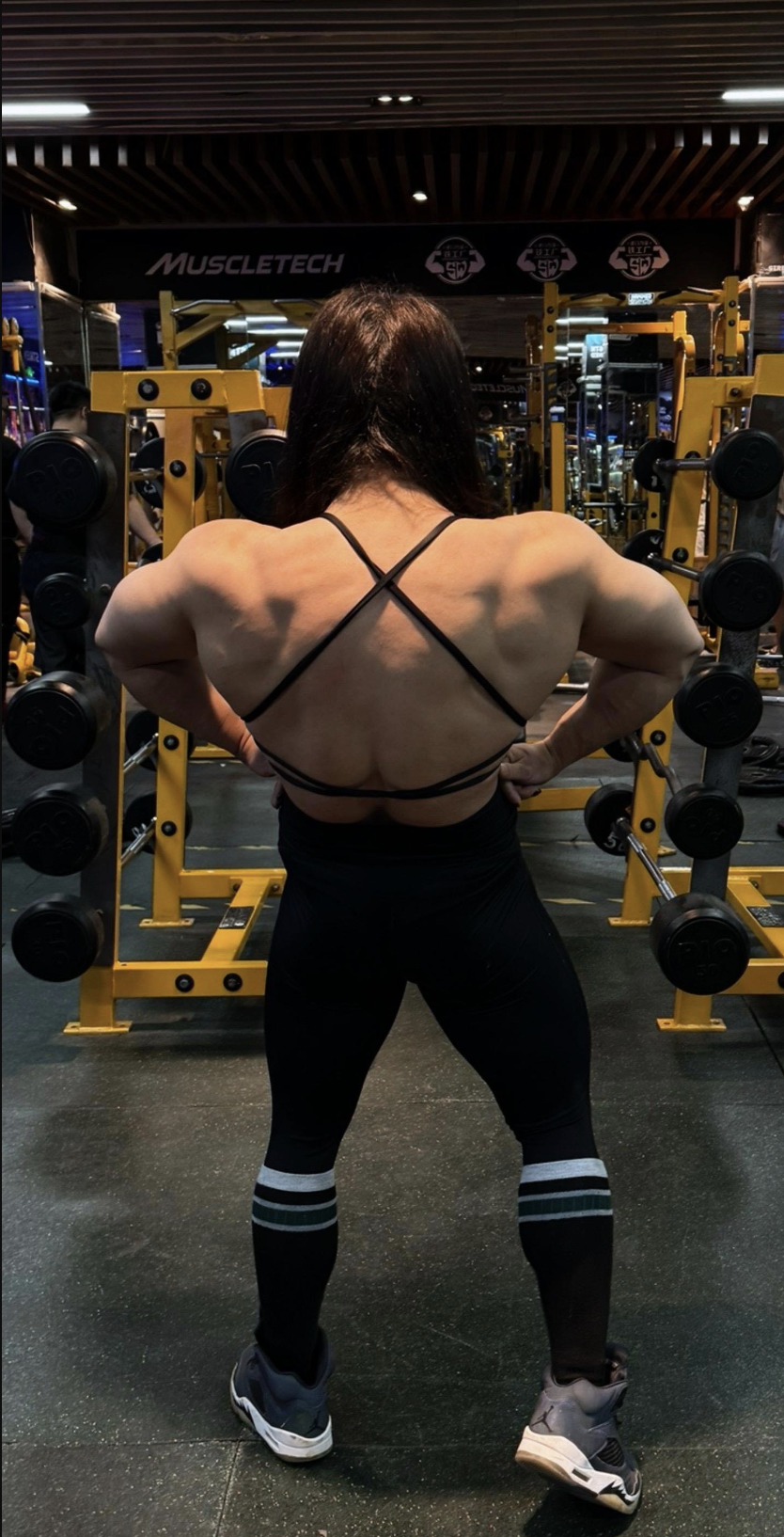 Yàn Hóng (love.u.4.ever) (ifbbproyanhong)