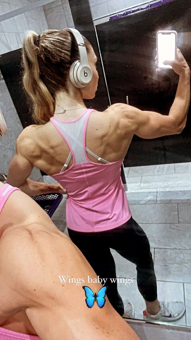 Hayley Allyn (buffblondee hayleyallynfit)