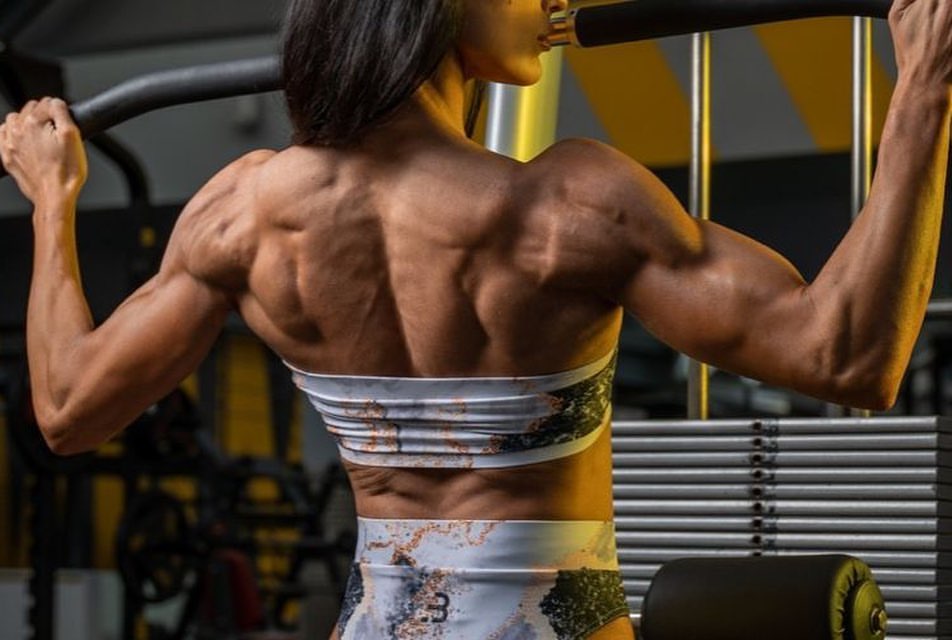 Alyona Shevtsova (shevtsova_fit)