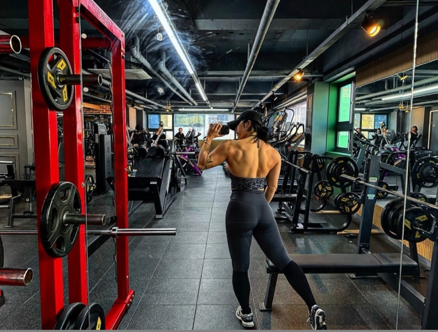 Hyeonjeong Kang (insta.hj2)