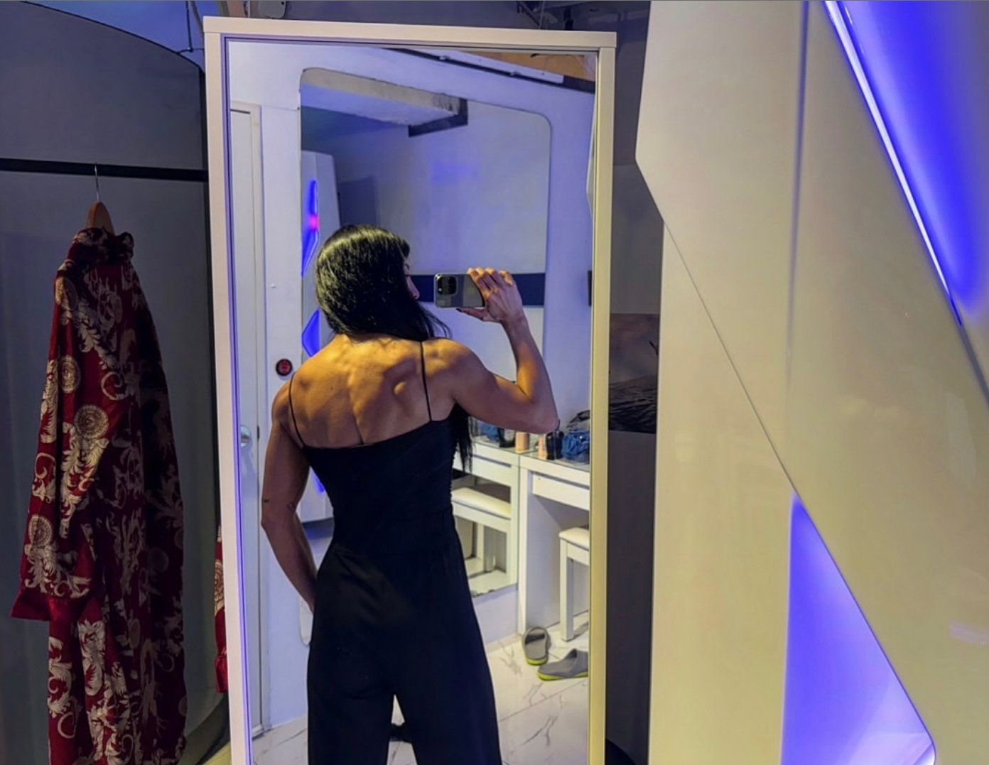 Hyeonjeong Kang (insta.hj2)