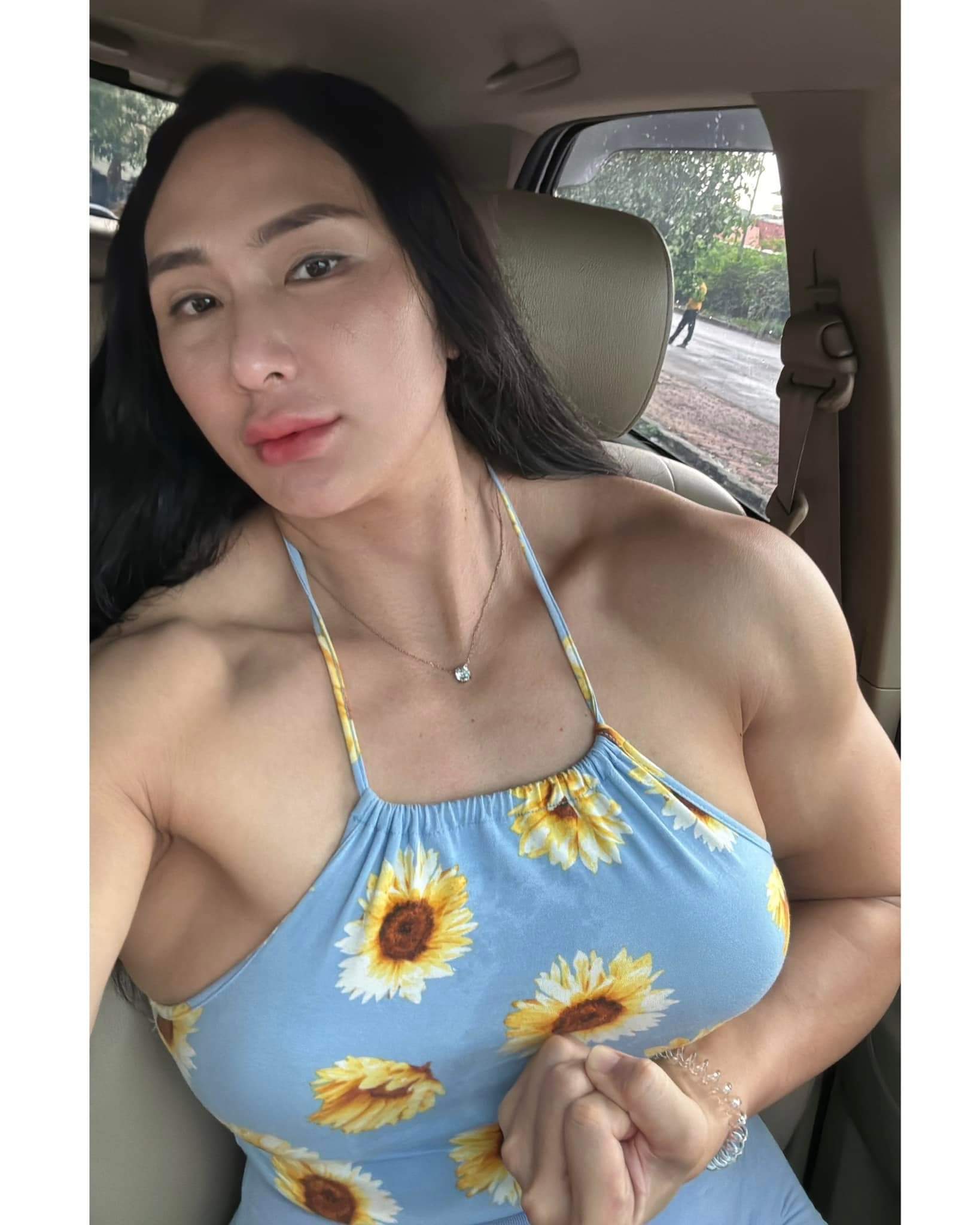 Nuannaree Sriwaralak (Ploy Sityodtong)