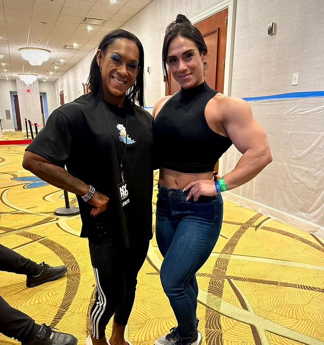 Nadia Henriquez, Kristina Nicole Mendoza