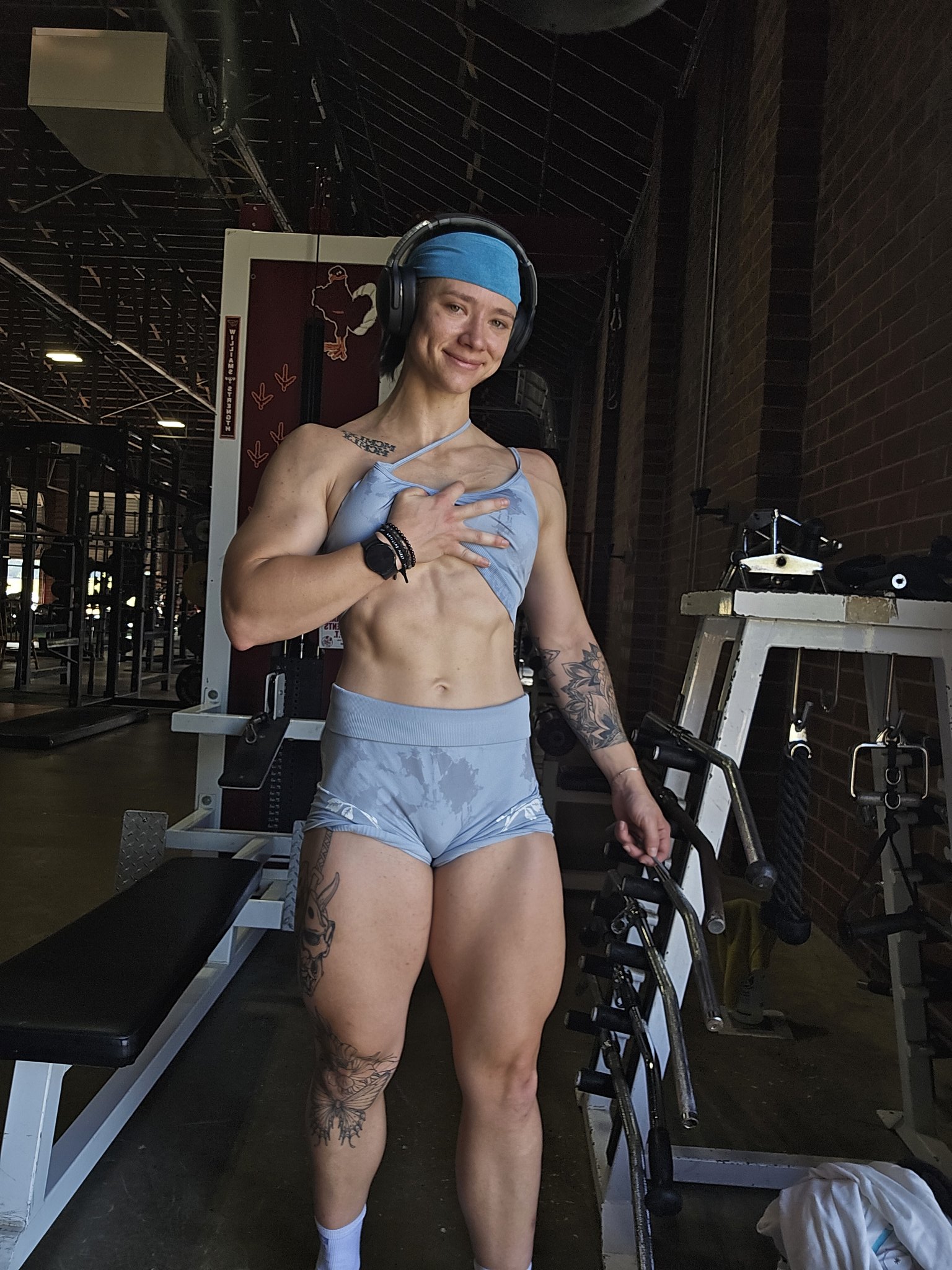 Amy Cook @ayeejayycee