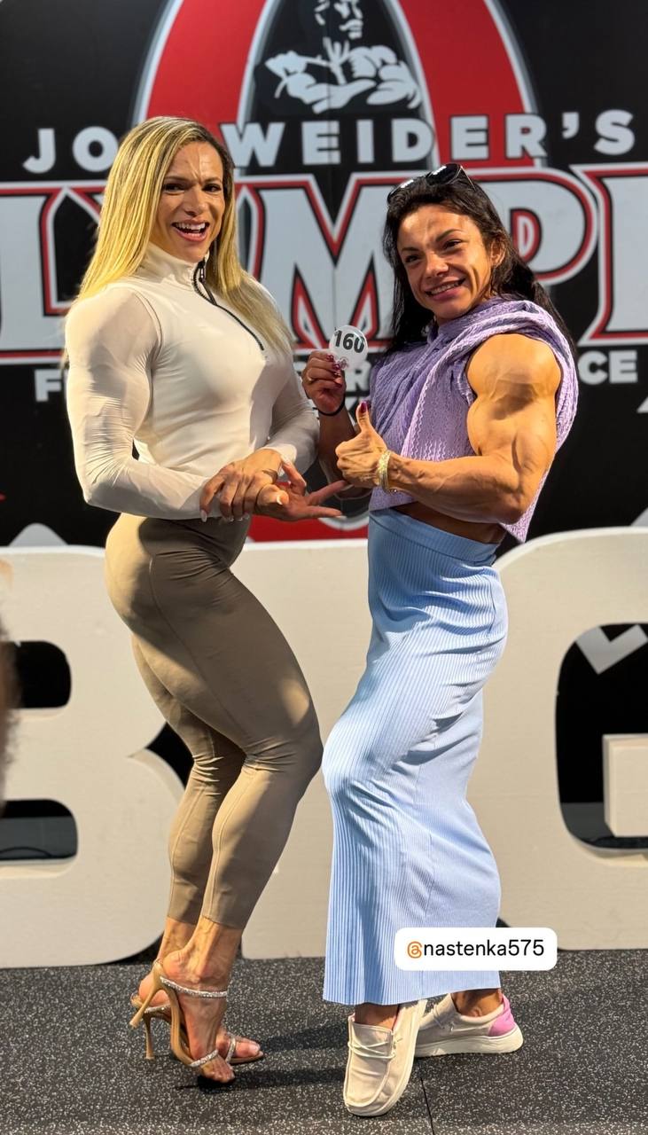Carol Alves, Anastasia Leonova