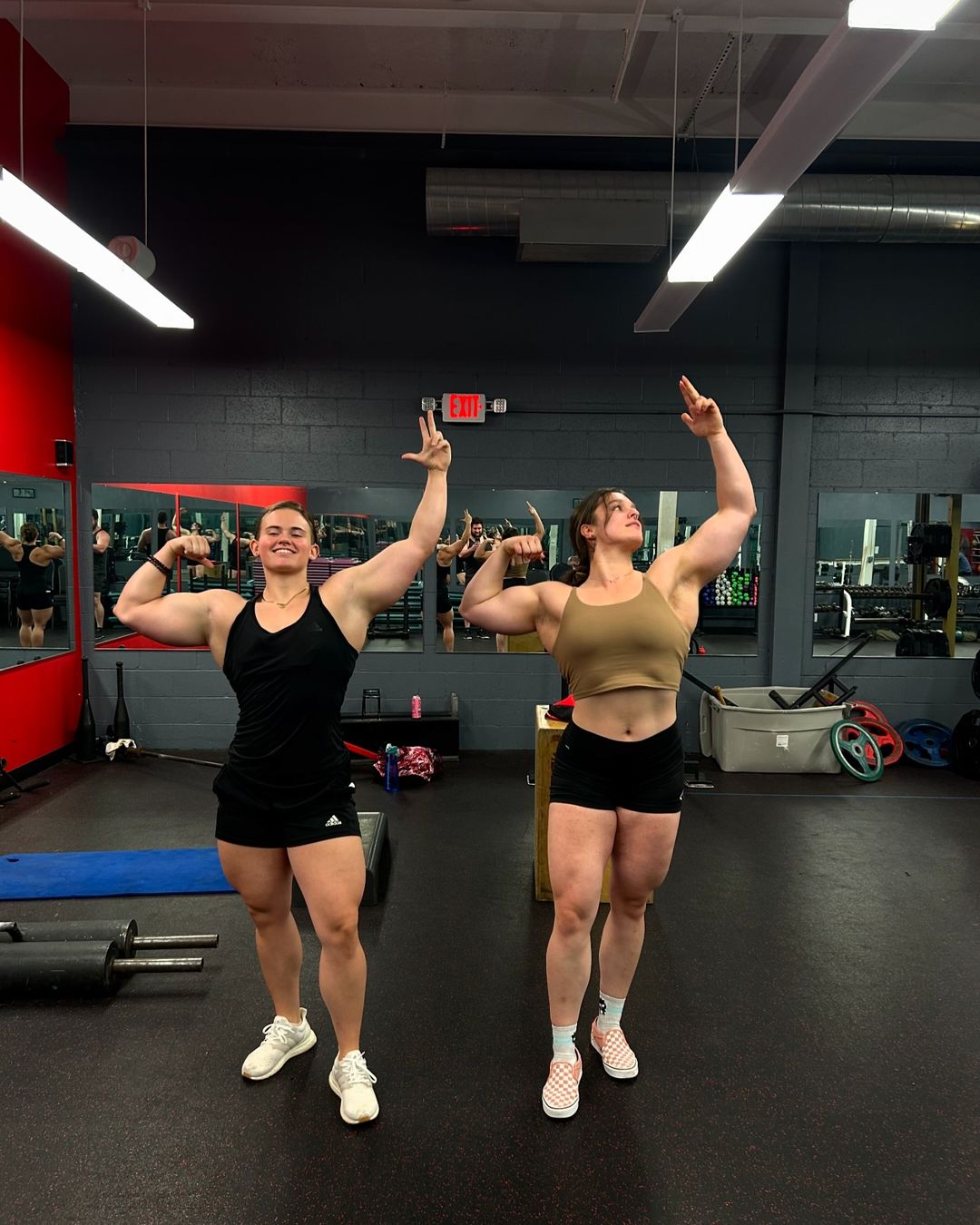 Dylan Crenshaw, Sarah Korty (sarahk_fit_)