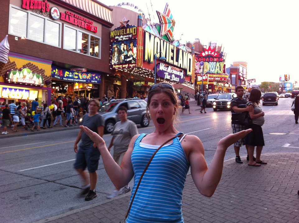 Julie Bee (juliebeefitness)