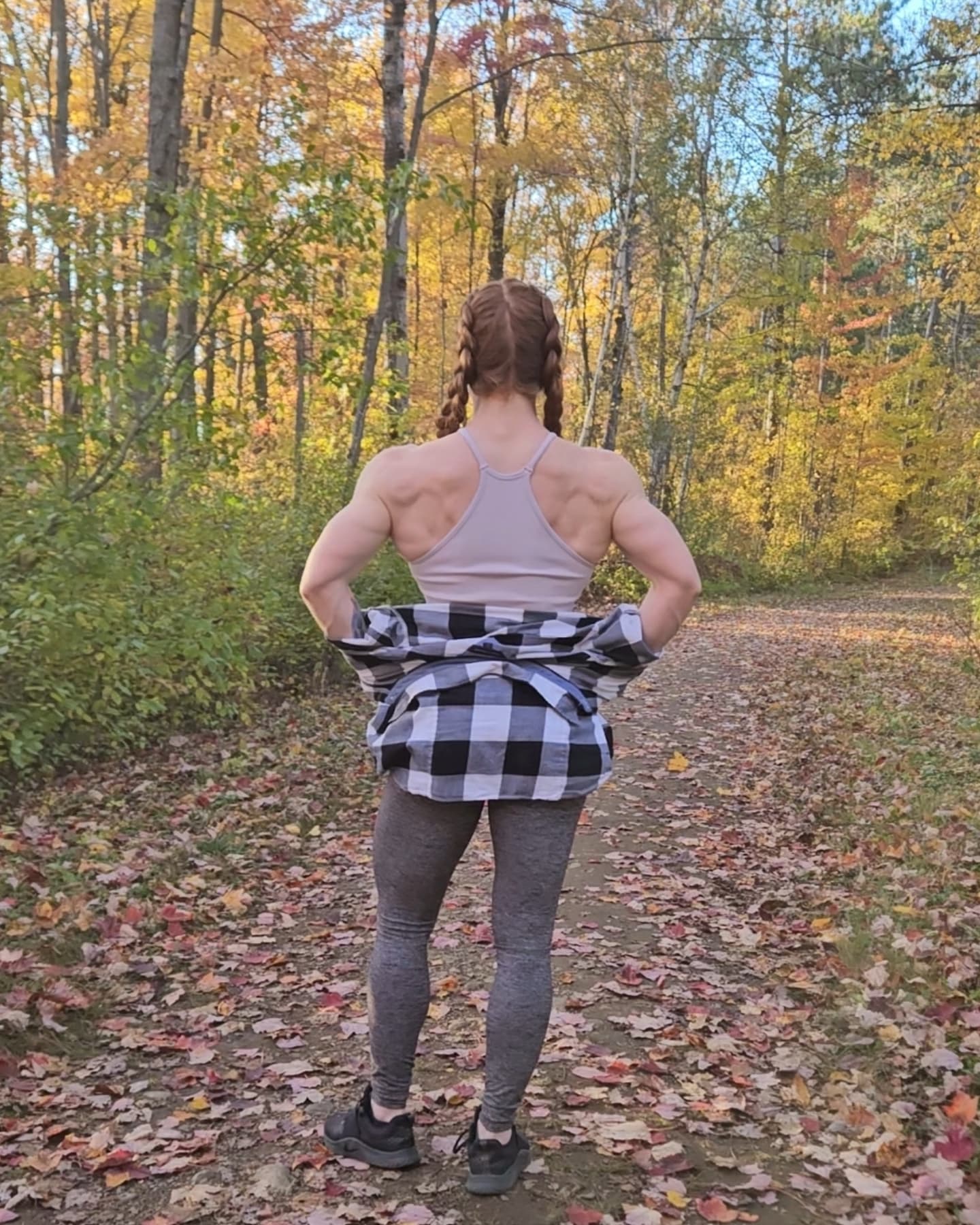 Amber (fit_little_redhead)