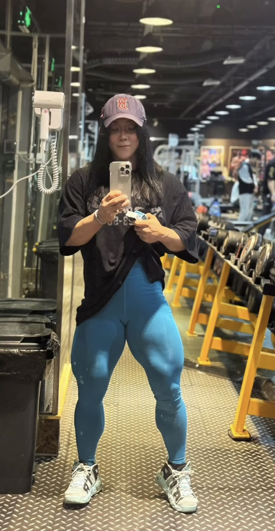 Yàn Hóng (love.u.4.ever) (ifbbproyanhong)