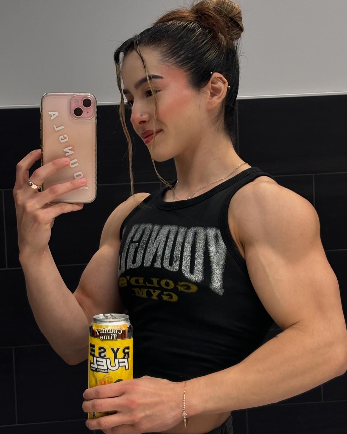 Ruby Rivera (_riverafit)