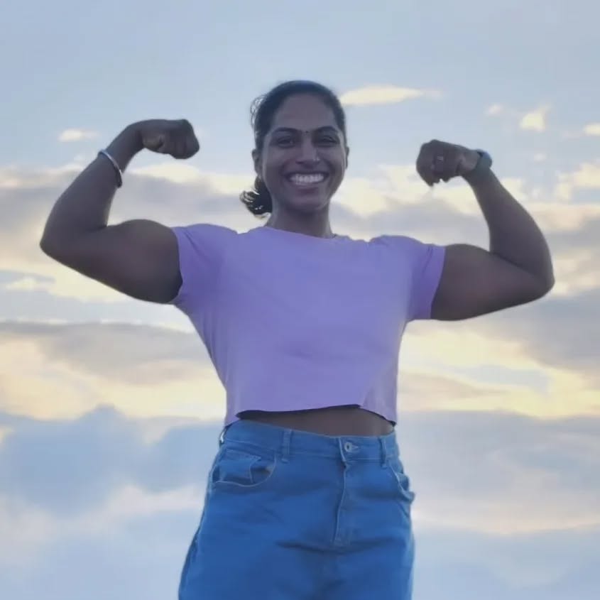 Radhika (the_she_code)