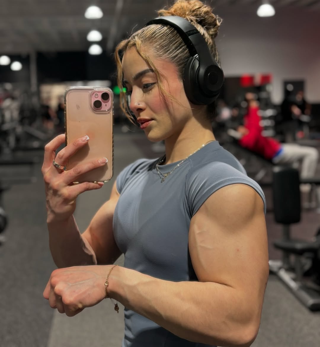 Ruby Rivera (_riverafit)