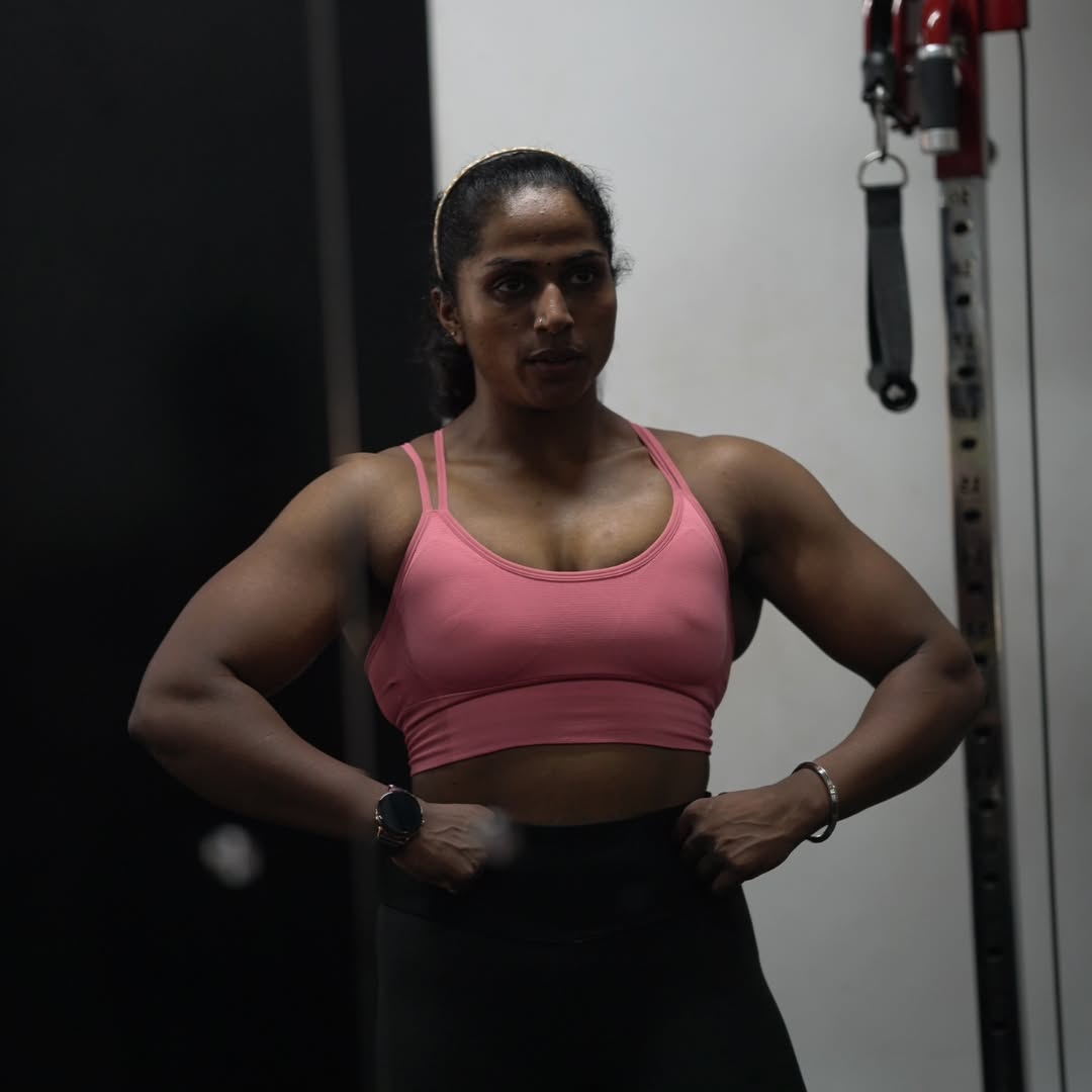 Radhika (the_she_code)