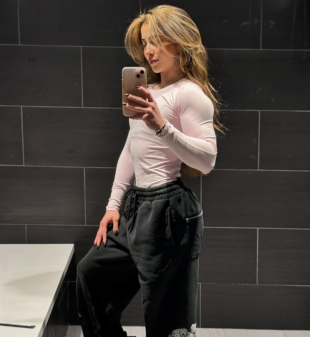 Ruby Rivera (_riverafit)