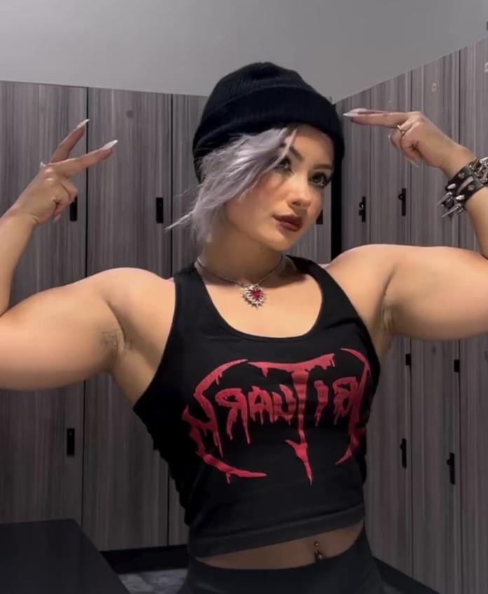 Maya Davis (mayatheglamazon)