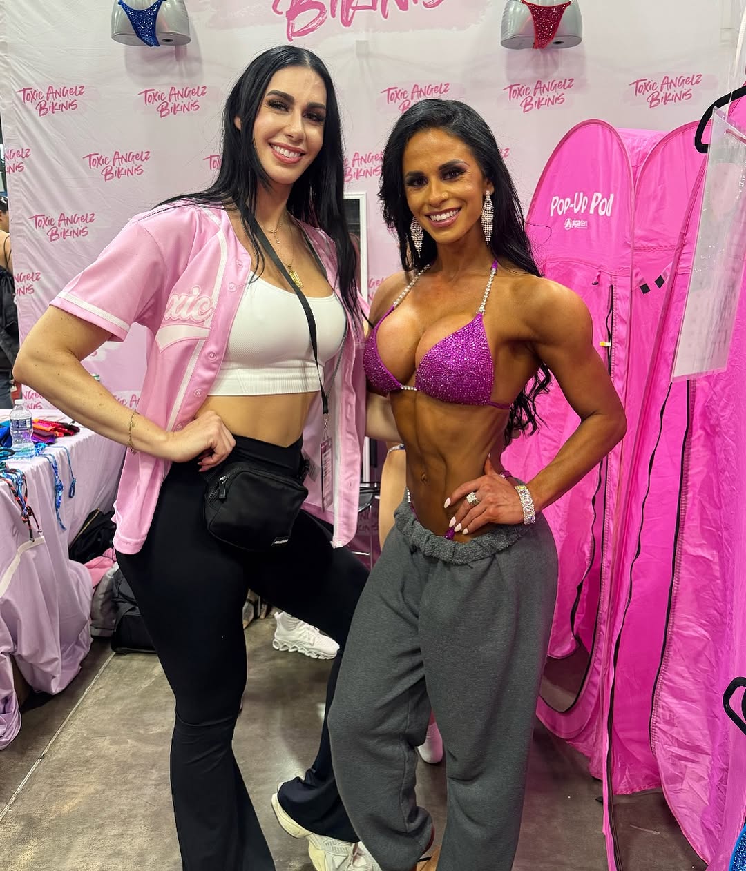 Laura Moore-Shay, Ariana Brothers