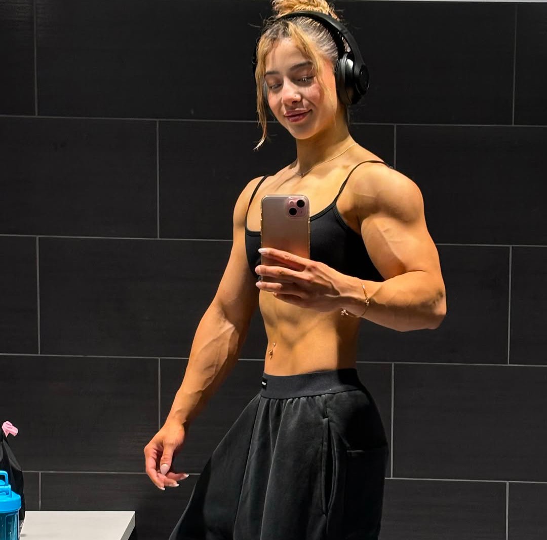 Ruby Rivera (_riverafit)