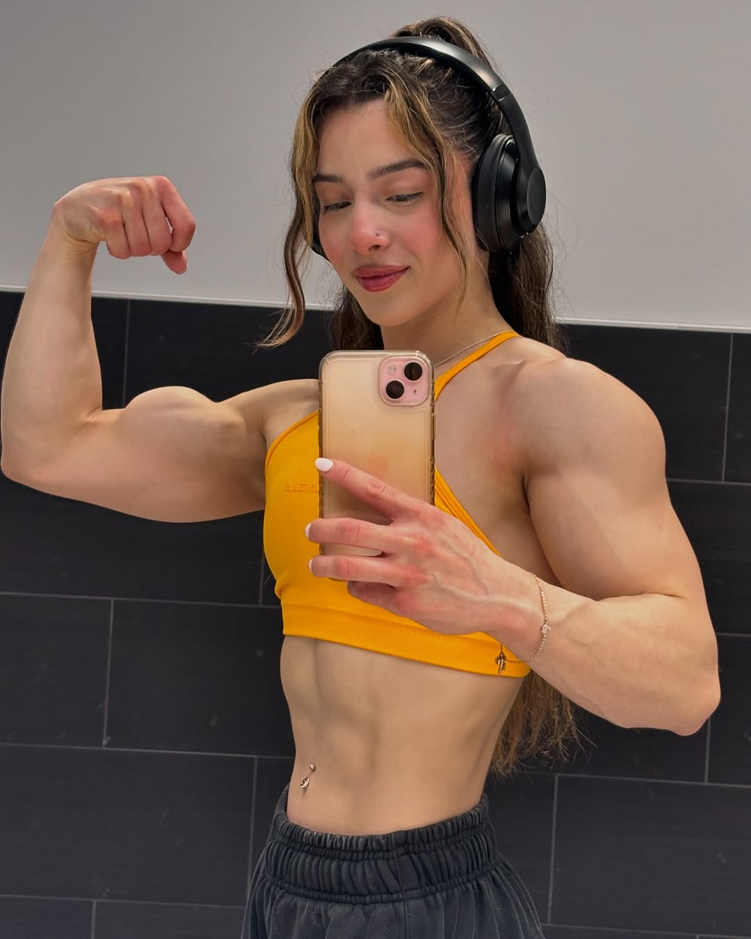 Ruby Rivera (_riverafit)