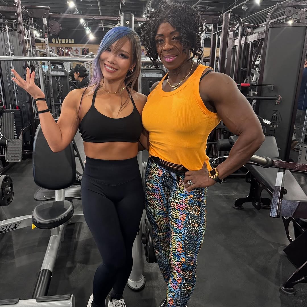 Kaori Housako (Kairi Sane), Iris Kyle