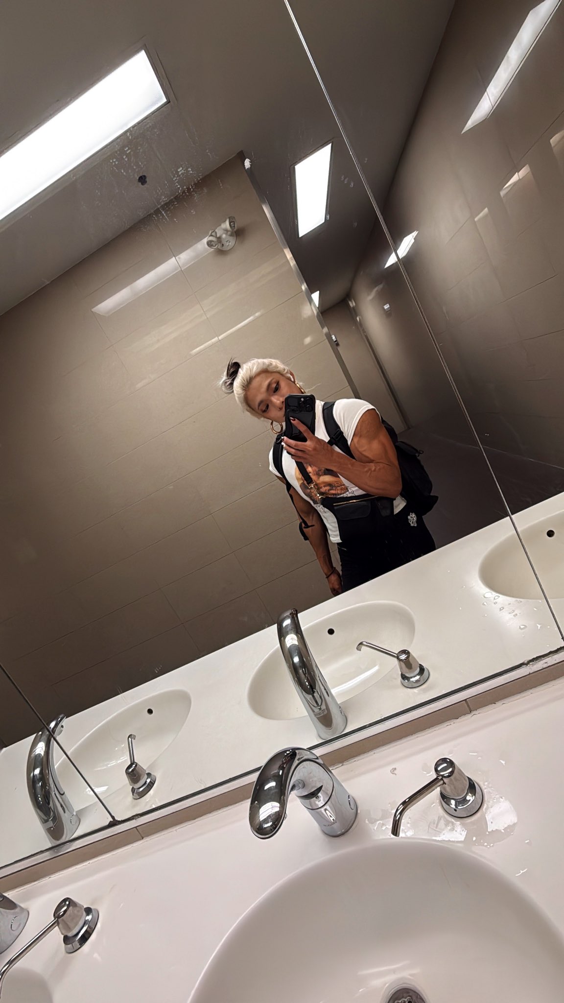 Ayaka Komori (orinrin_ifbbpro)