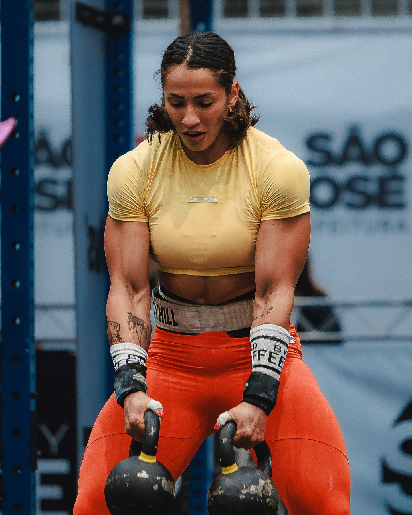 Gabriela Macedo (agabi__)