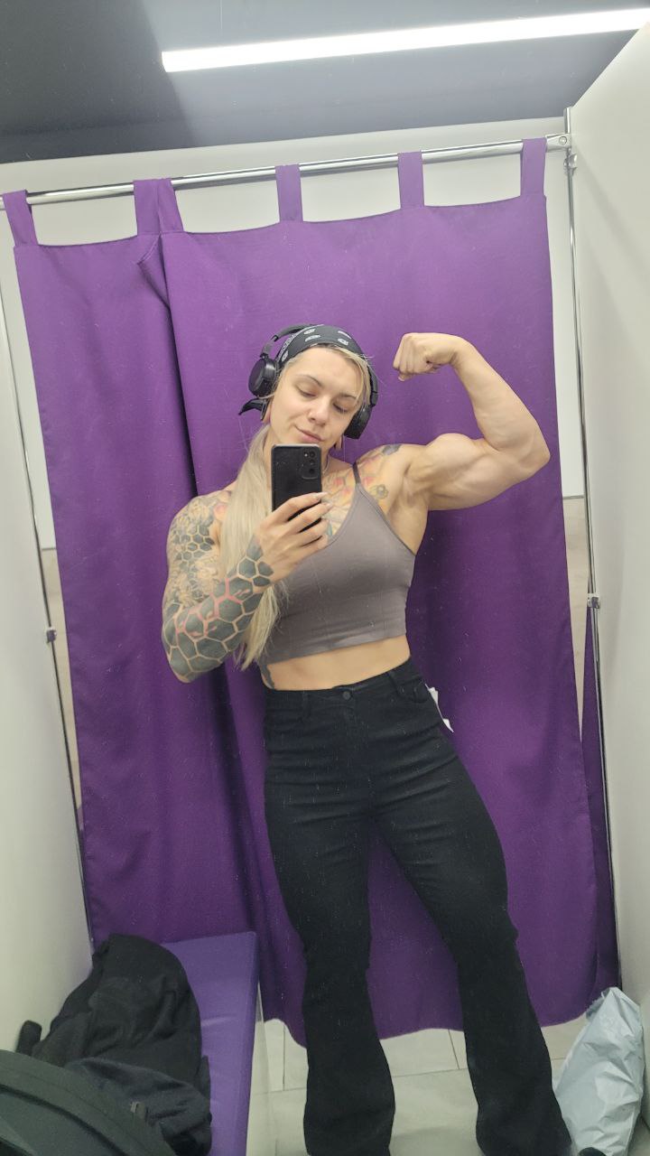 Anna Kovalevskay (ana_bee_queen)