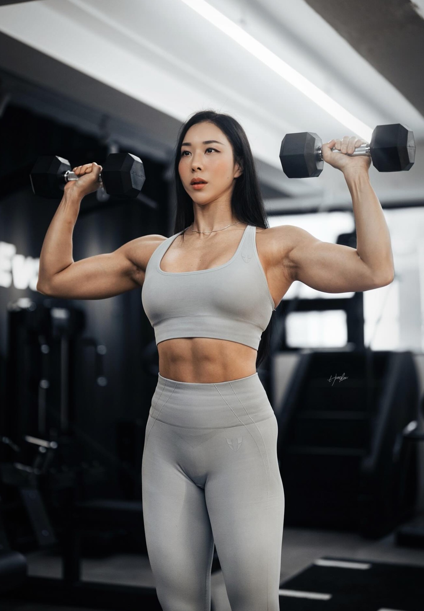 Hyeyeon Park (helena_ifbbpro)