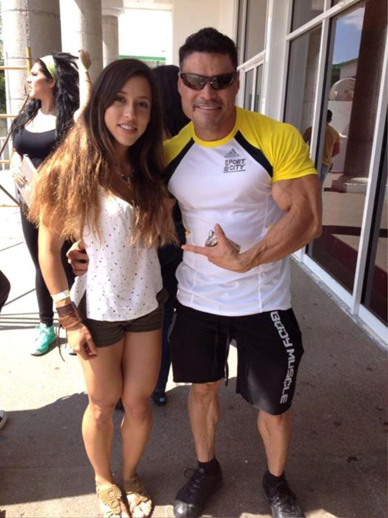 Cassandra de la Rosa (Cass_ifbbpro)