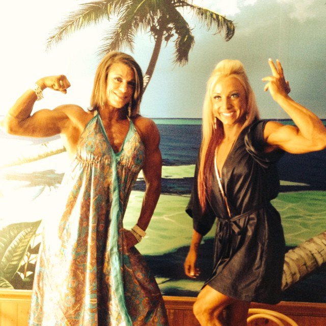 Tracy Weller, Hanna Hallman