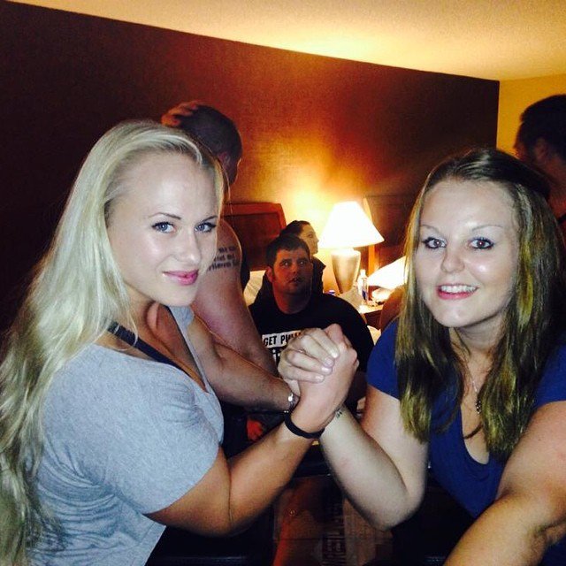 Sarah Bäckman, Joanne Poole