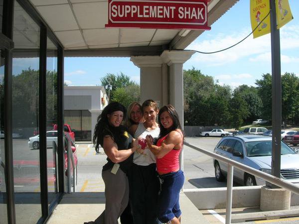 Isabelle Turell, Sherry Smith, Britt Miller