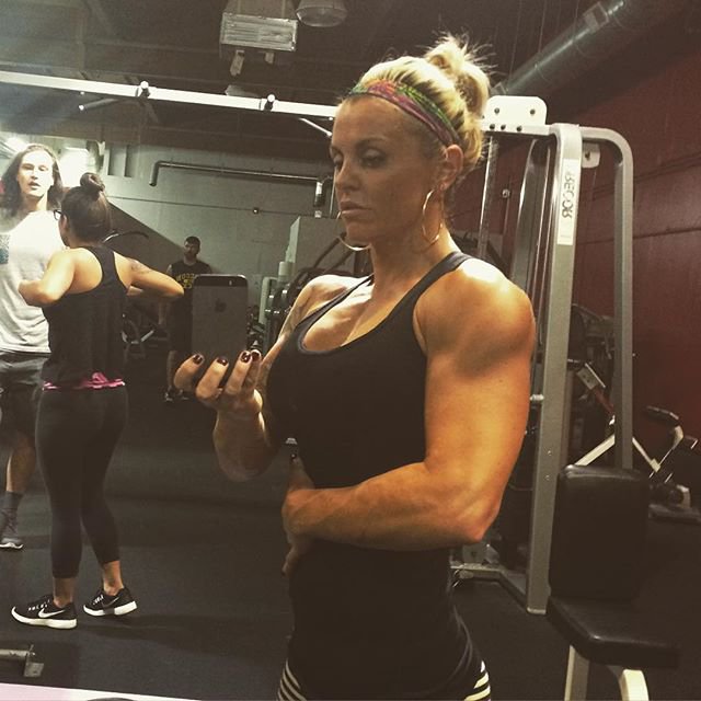 Cindy Phillips Hodgkinson (cindyhodgkinsonifbbpro)