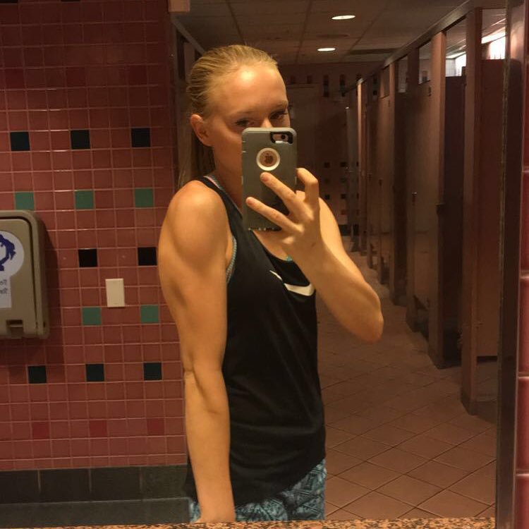 Lucy Conrad (lucy_fit444)