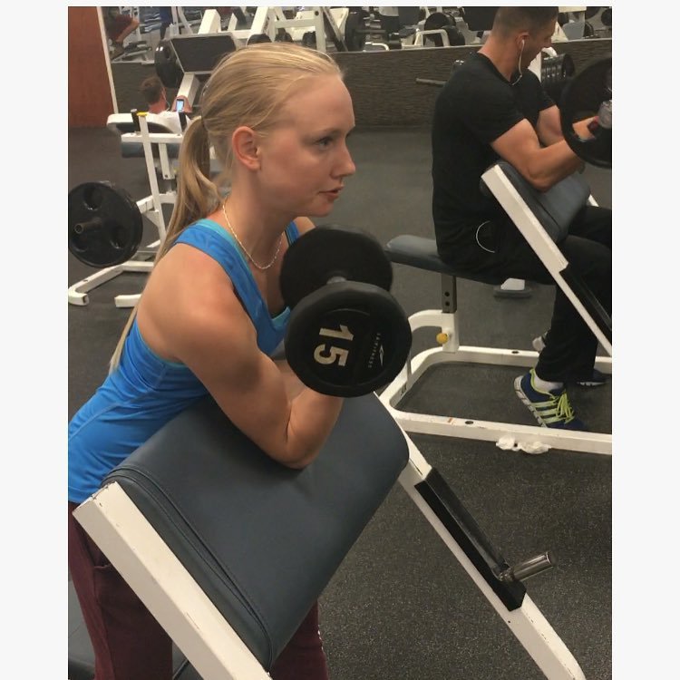 Lucy Conrad (lucy_fit444)