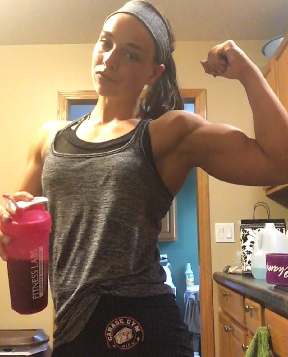 Julia Di Pompeo (Champlin)