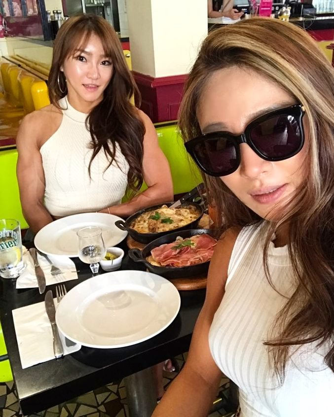 Kim Ju-mi (jjumi_wbffpro), Bola Seo (bola_ifbbpro)