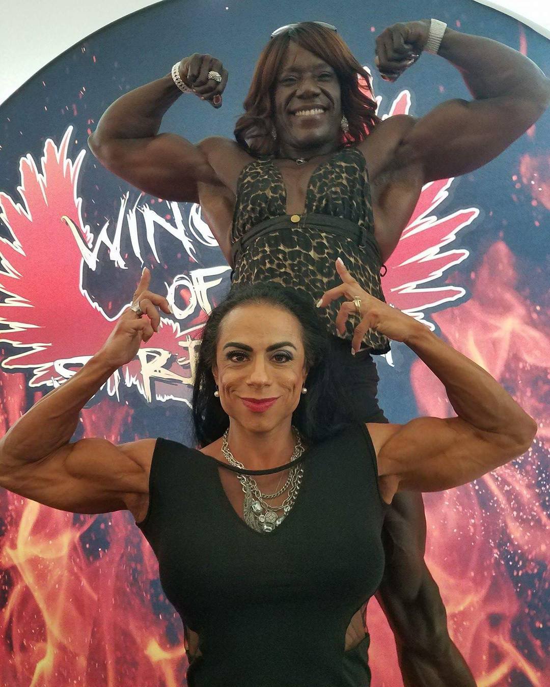 Elizabeth Bradshaw, Tischa Thomas